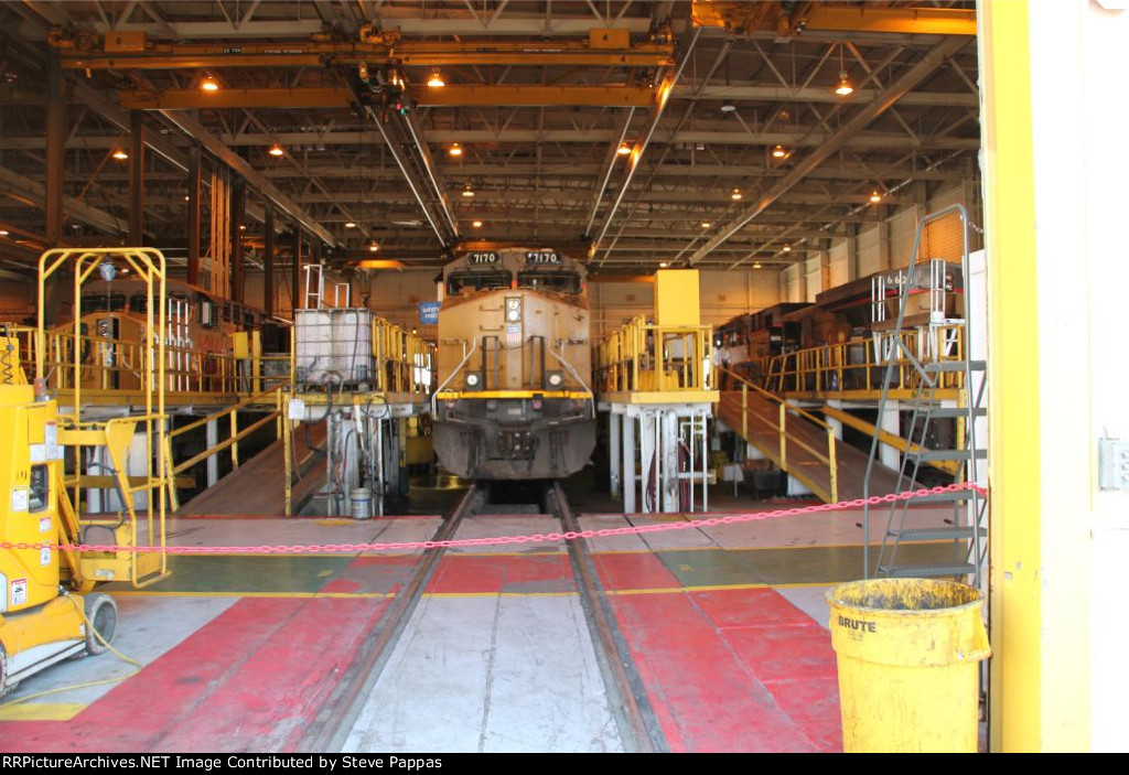 UP 7170 in the North Platte maintenance facility
